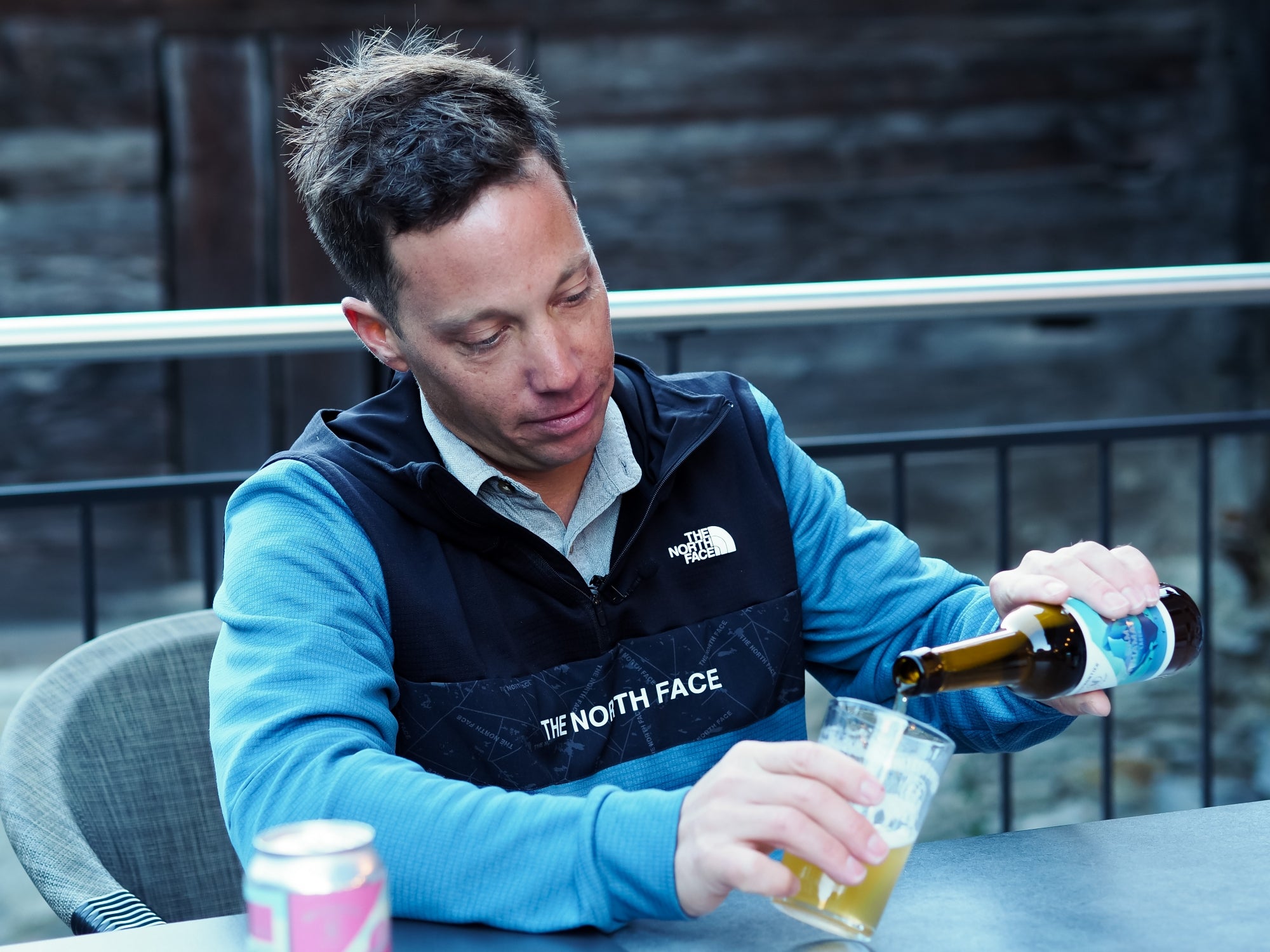 Ein Bier für Sam Anthamatten